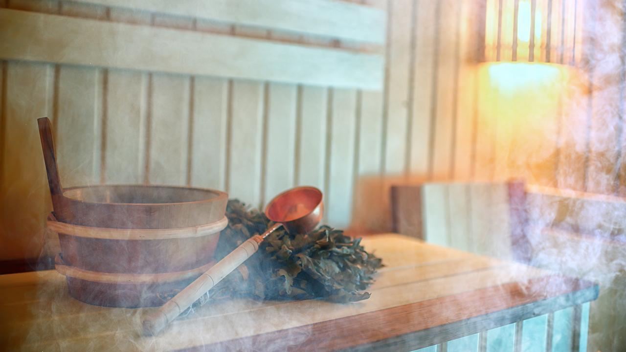 Manche mögen's heiß: Warum Saunieren so gesund ist